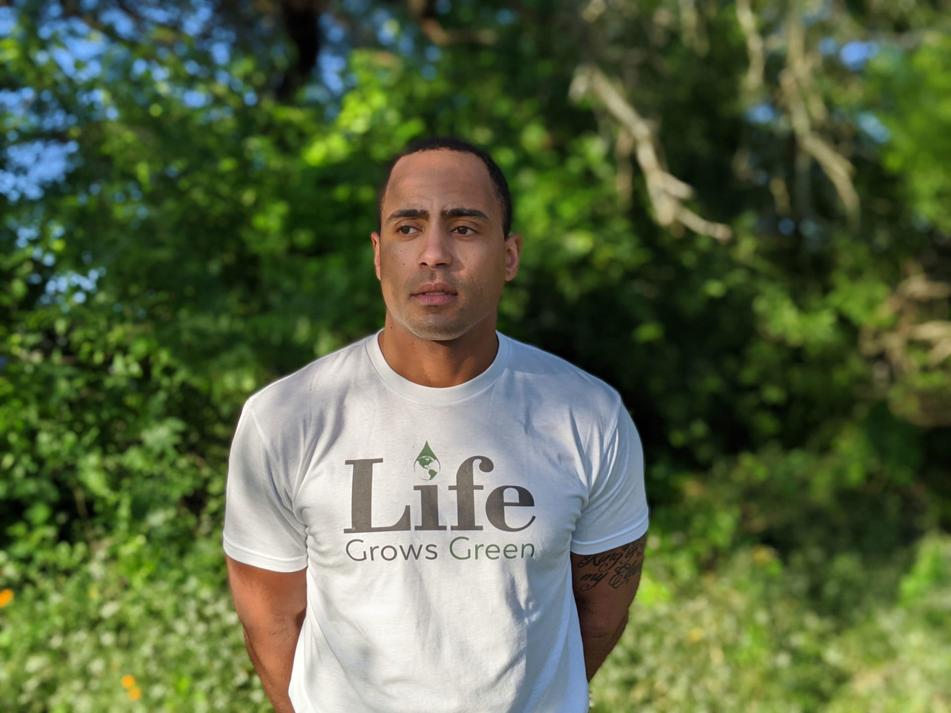 About Life Grows Green